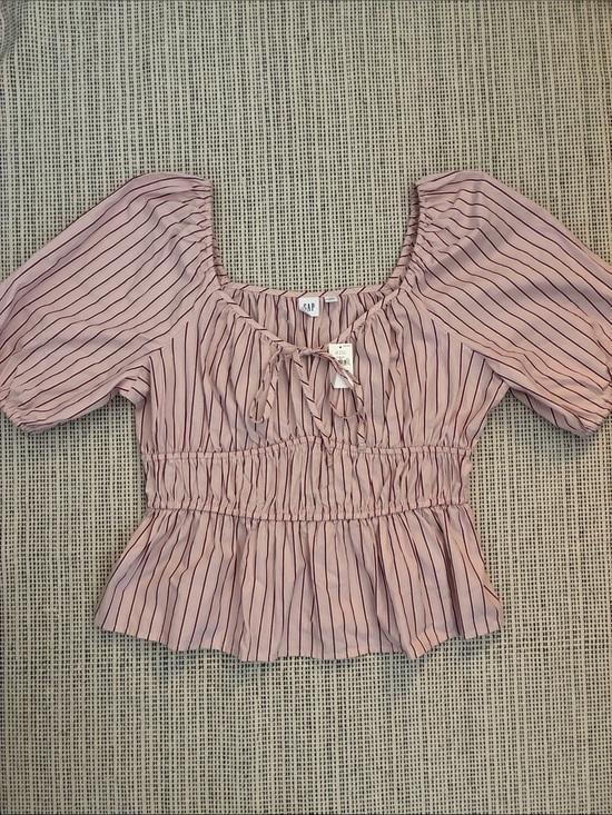 GAP | Tops | Gap Puff Sleeve Cinched Waist Top | Poshmark
